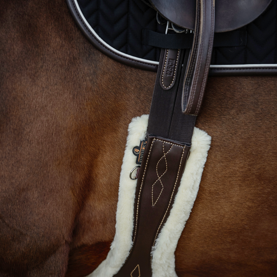 Kentucky Sheepskin Anatomic Girth - Royal Equestrian